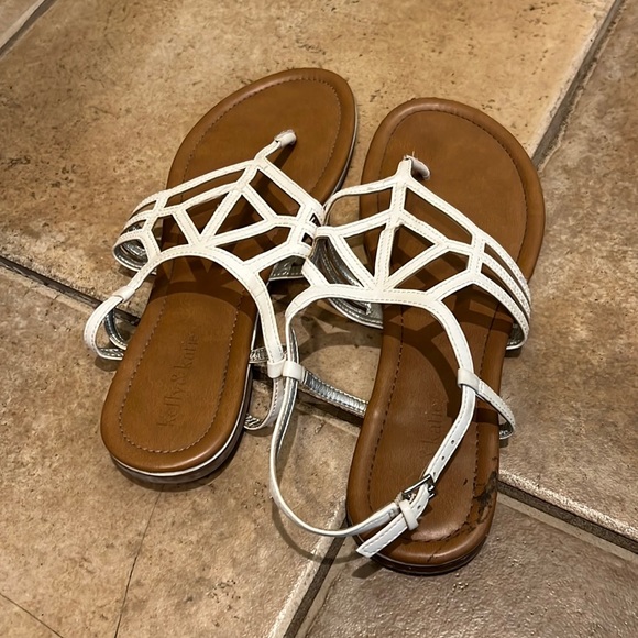 Kelly & Katie | Shoes | Kelly Katie Flat Sandals | Poshmark